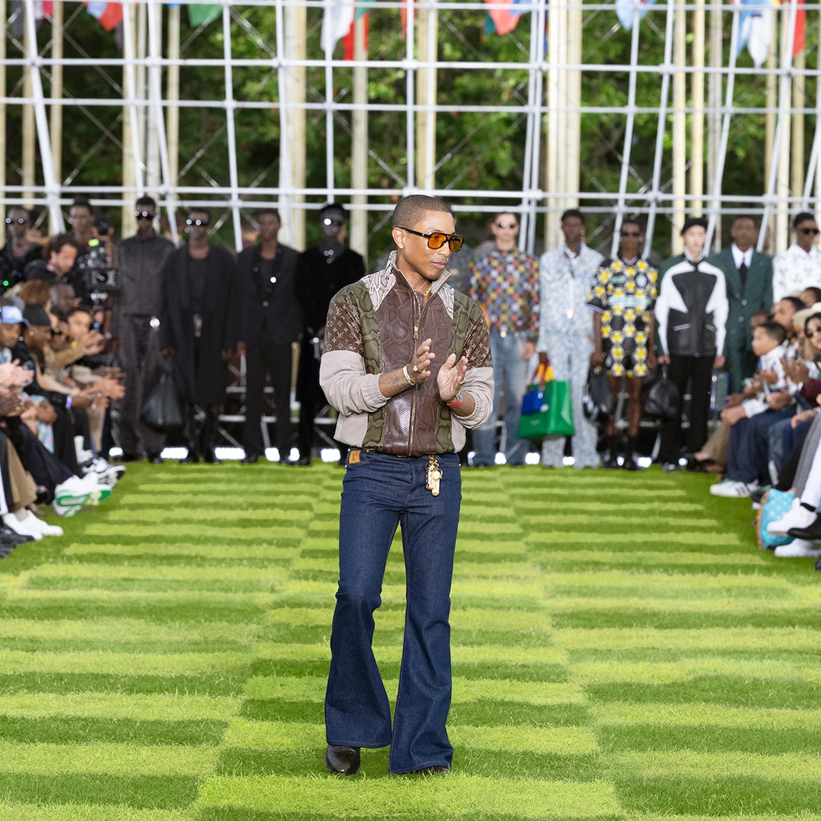 Fashion Shows News - Louis Vuitton Magazine