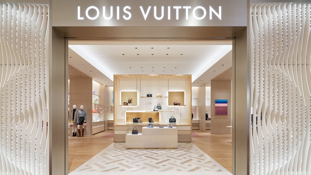 Louis Vuitton Nagoya JR Takashimaya Men 7F Store in Nagoya, JAPAN ...