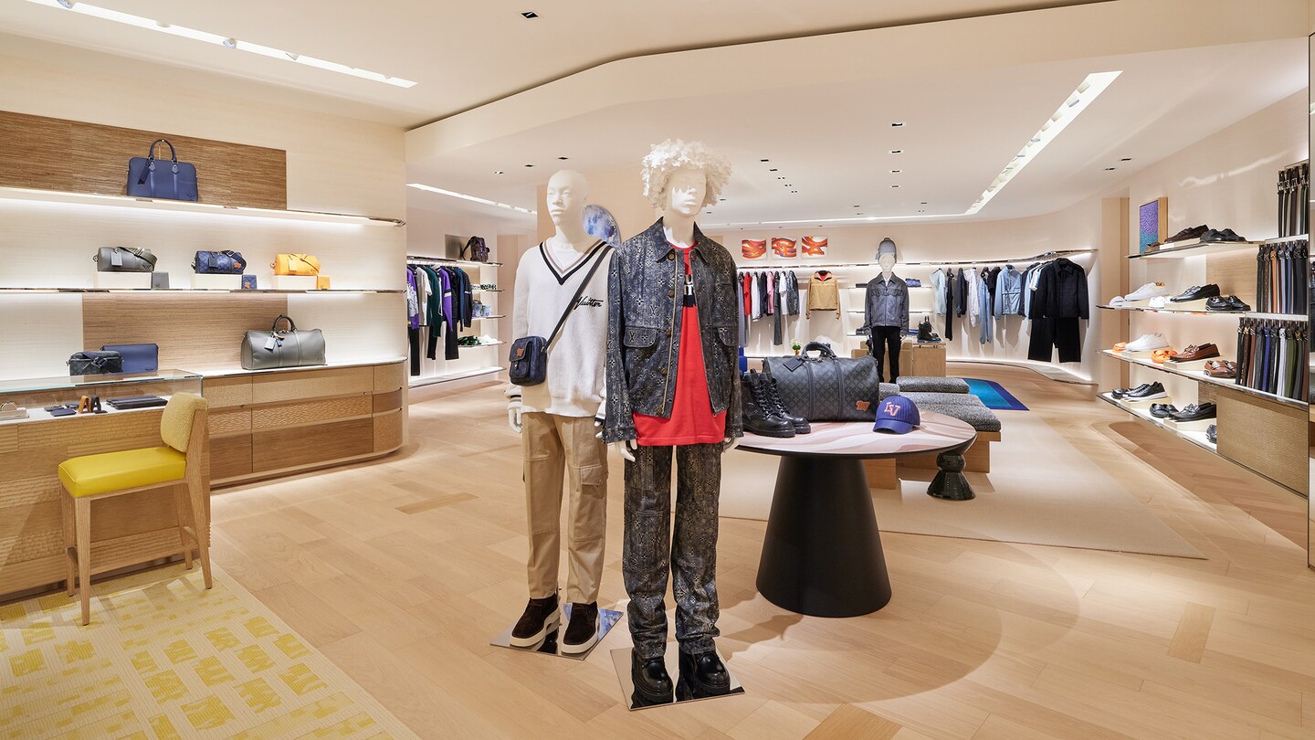 Louis Vuitton Yokohama Sogo Store in Yokohama, JAPAN | LOUIS VUITTON