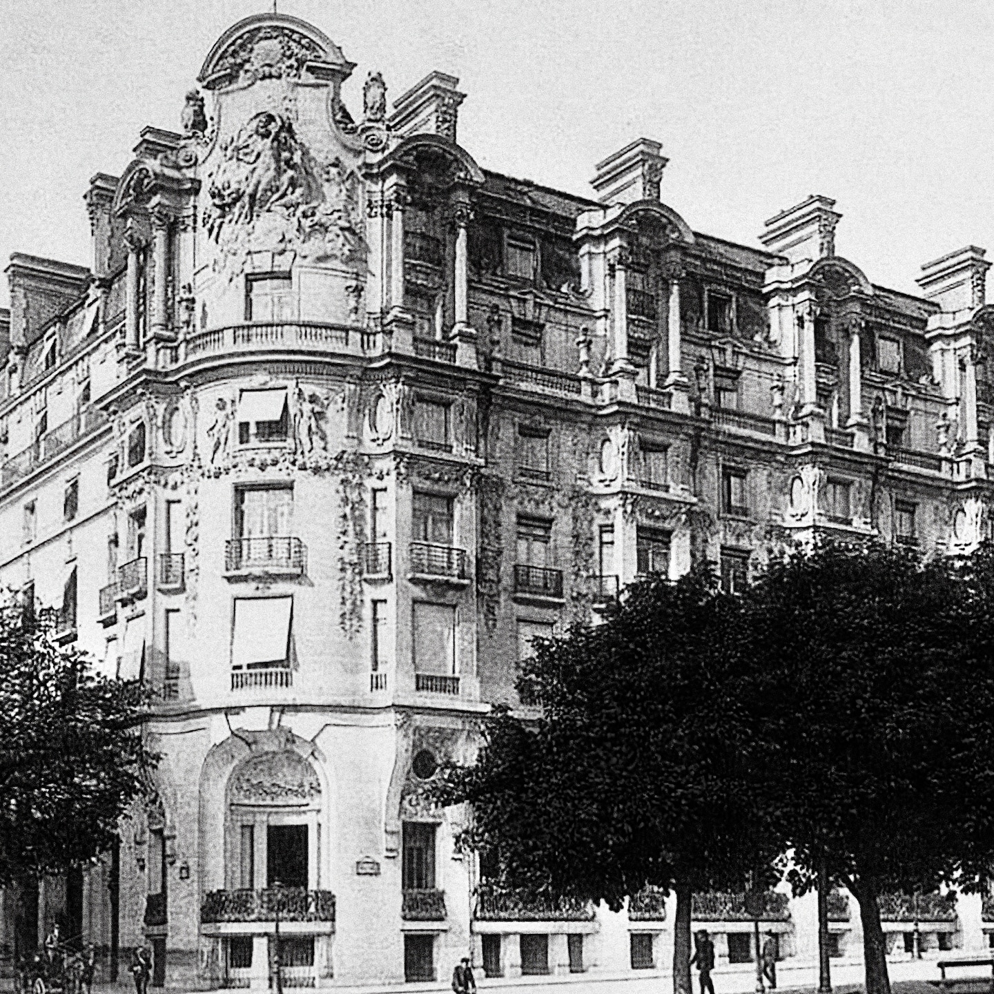 Fashion Shows News - Louis Vuitton Magazine